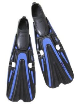 What equipment do you need when you start scuba diving?