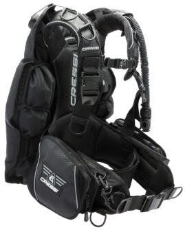 Wing vs Jacket BCD - How to Choose the Best BCD For You